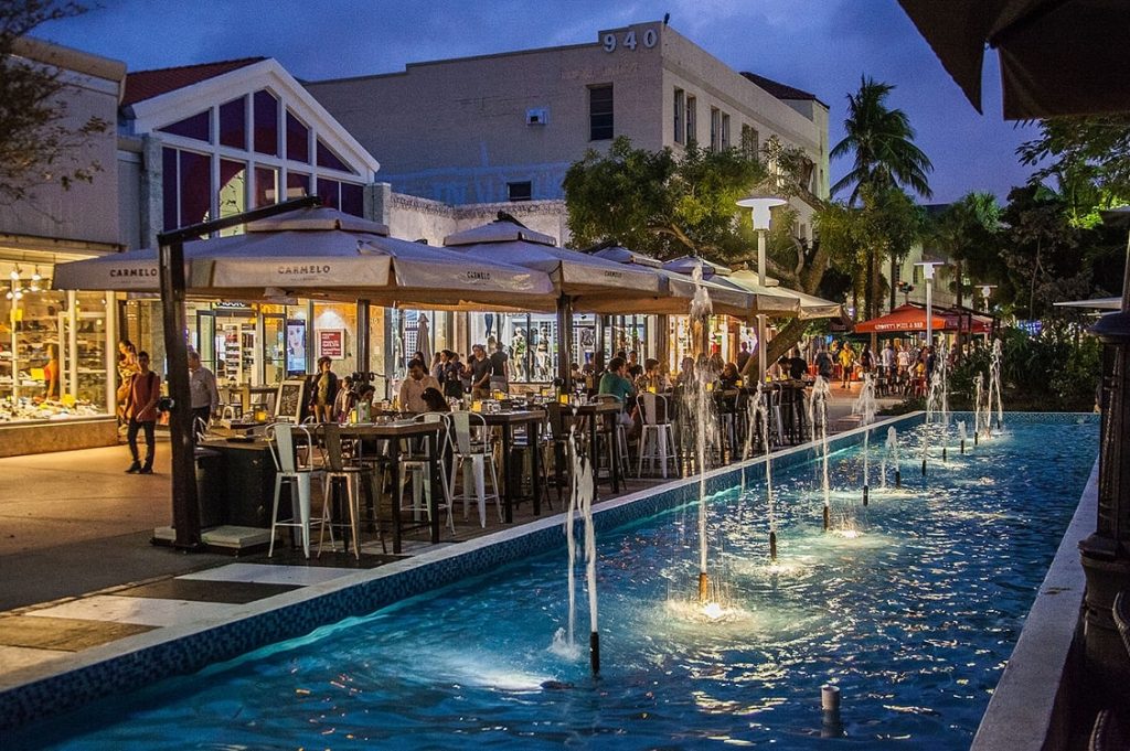 Lincoln Road Miami: things to do & where to eat 2026