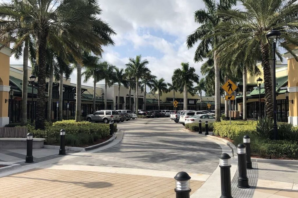 Top 5 Outlet Malls in Miami 2023